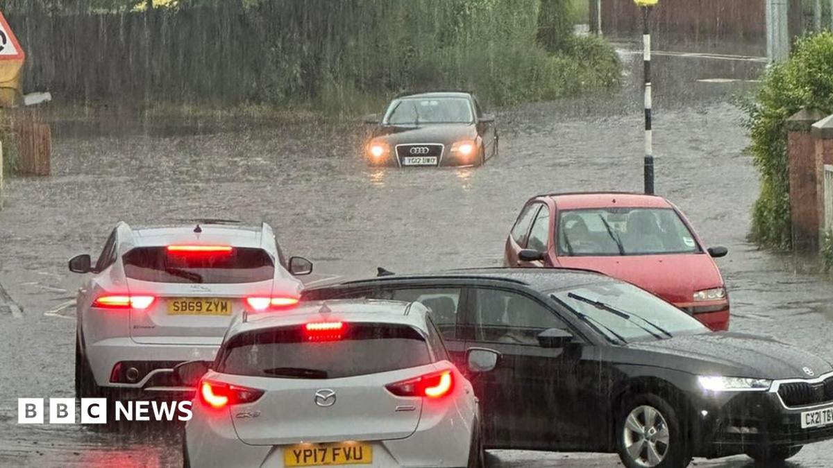Leicester's June floods prompt council investigation - BBC News