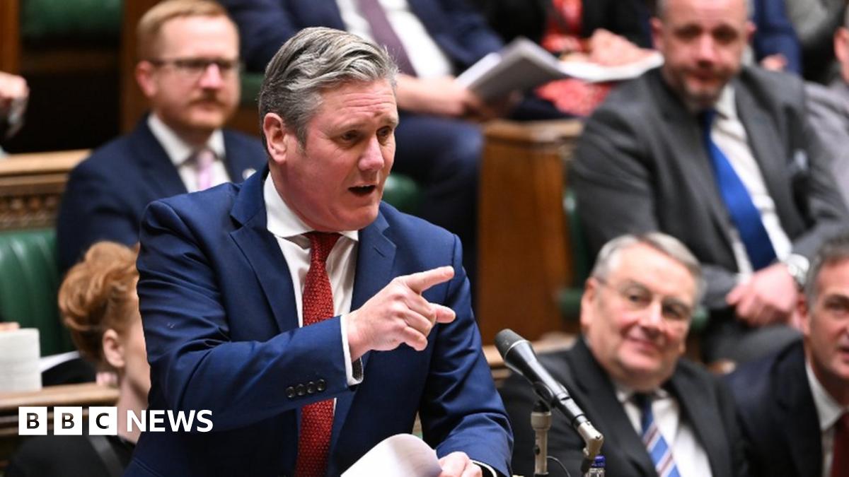 PMQs: Nurses strike is a badge of shame, Starmer tells Sunak - BBC News