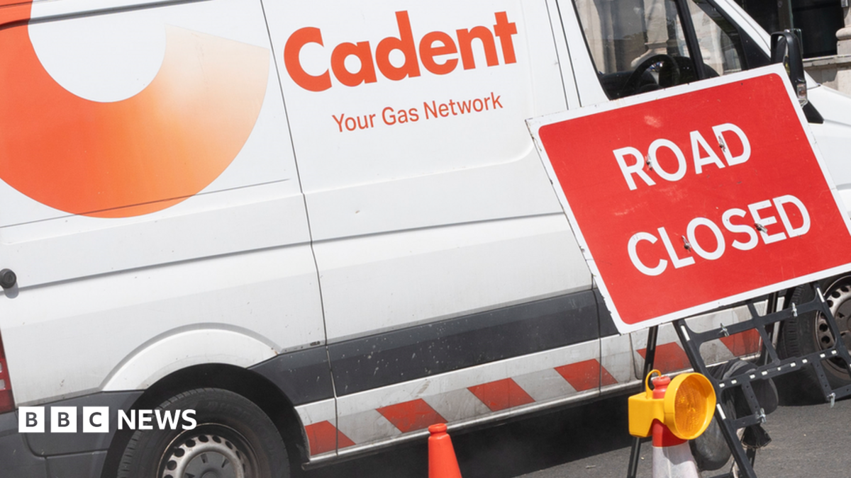 Cadent Gas fined over unsafe Shrewsbury roadworks - BBC News