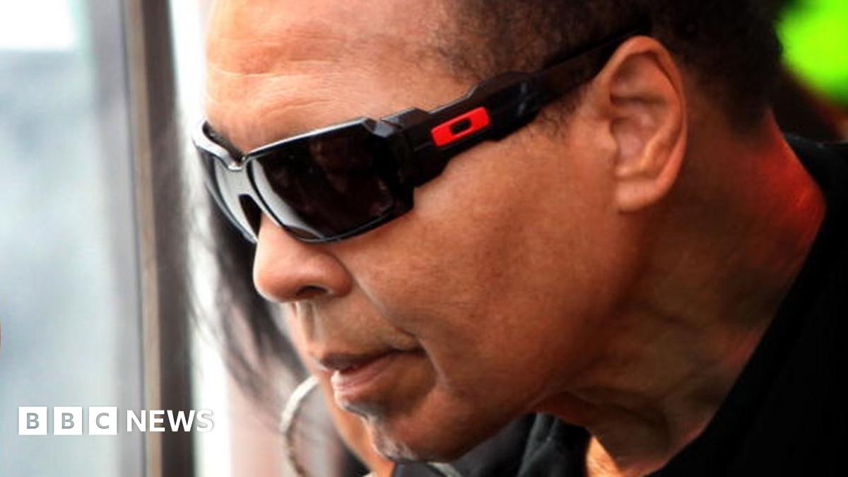 Muhammad Ali: The man who changed his sport and his country - BBC News