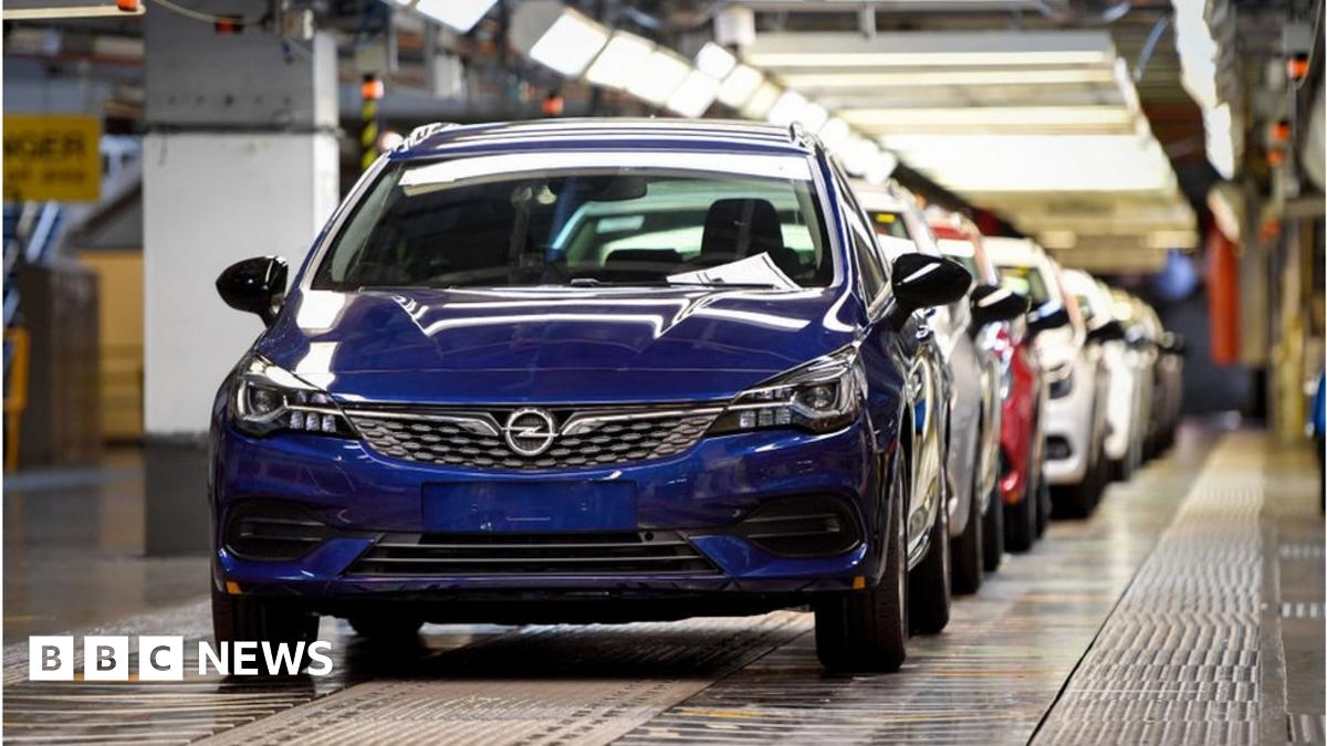 Vauxhall owner Stellantis to invest €30bn in electric vehicles - BBC News