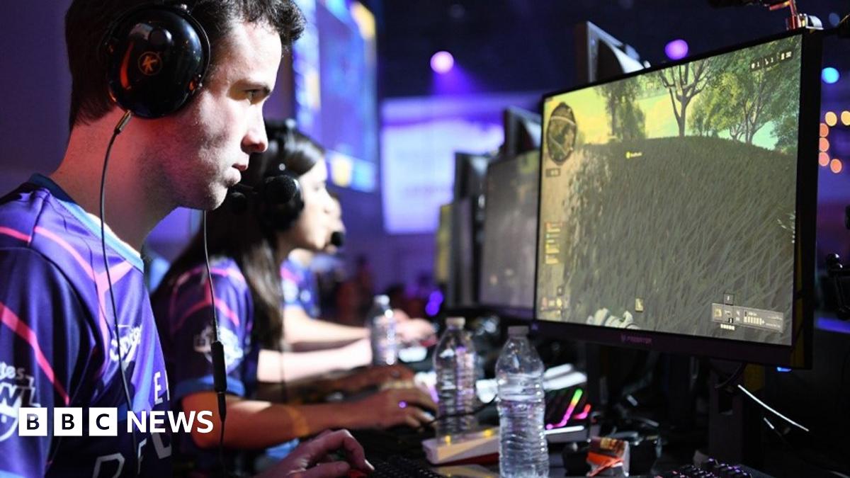 Microsoft Activision: What does deal mean for gamers? - BBC News