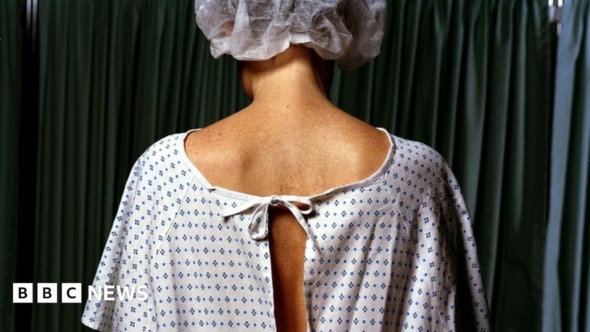 Cancer: Thousands surviving in UK decades after diagnosis - BBC News