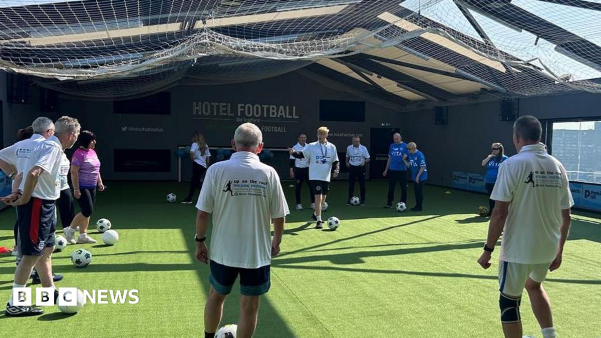 Walking football helping Parkinson's patients - BBC News