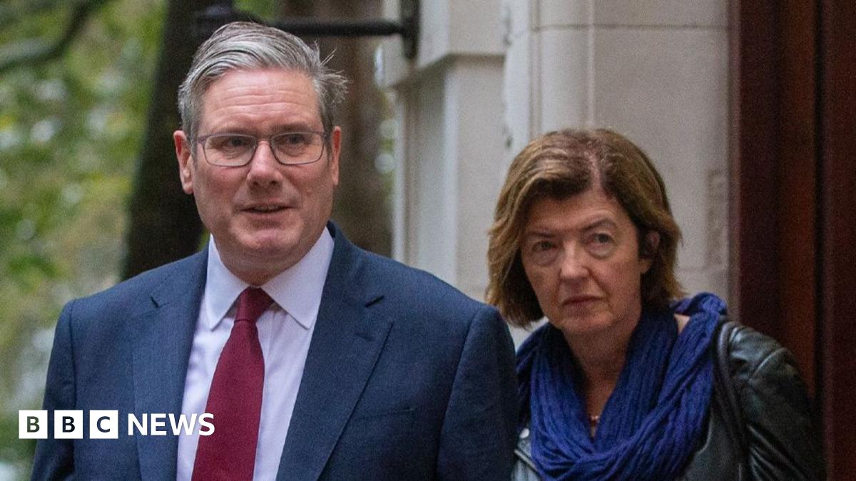 Sue Gray: Labour's Harman says 'missteps' to be expected - BBC News