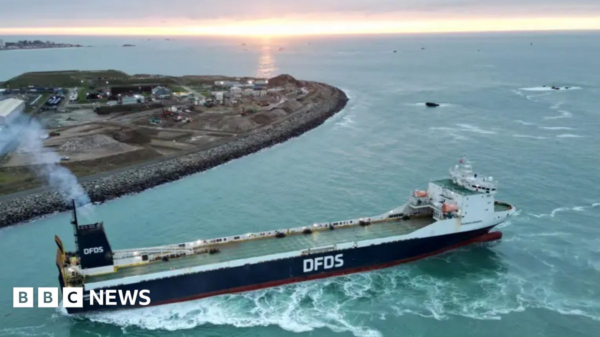 DFDS publishes Jersey to France ferry timetable - BBC News