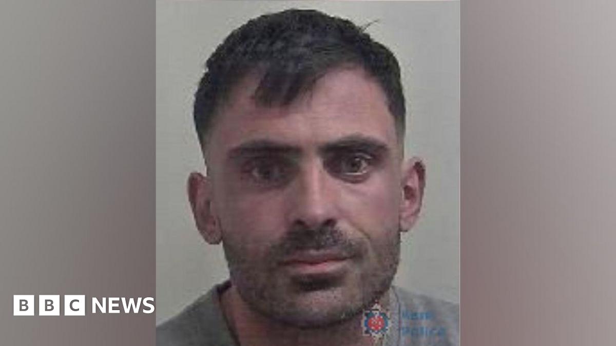 Kent man jailed for beating girlfriend to death - BBC News
