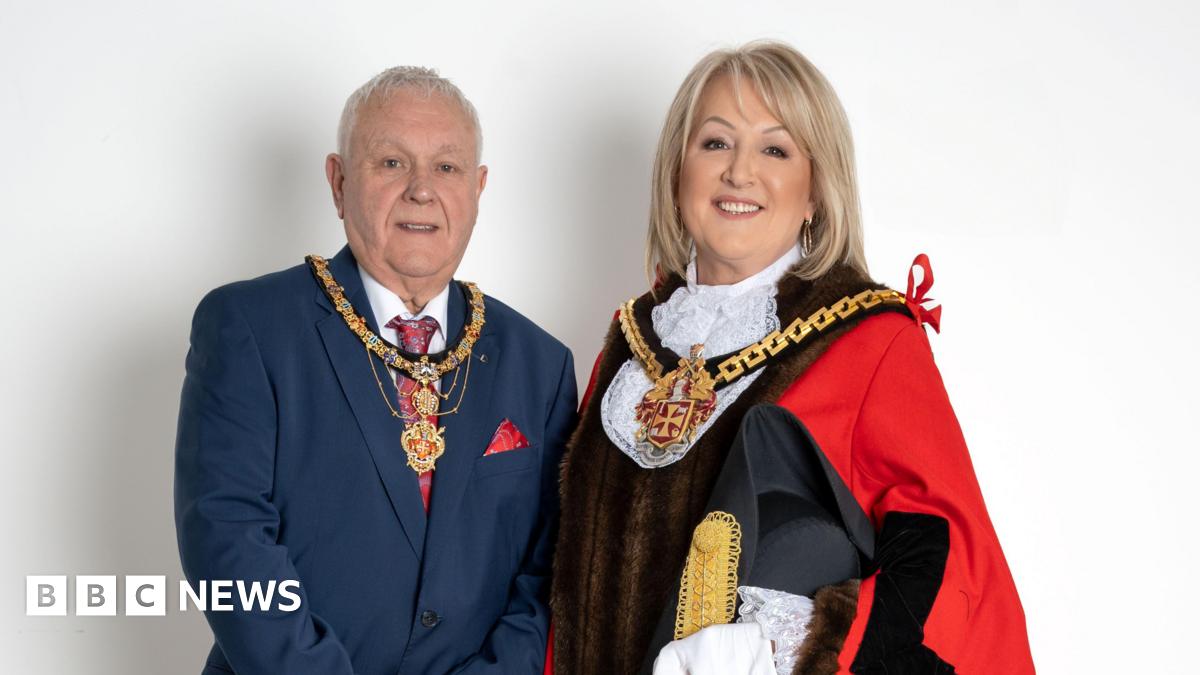 Wolverhampton's mayor wants to inspire others - BBC News
