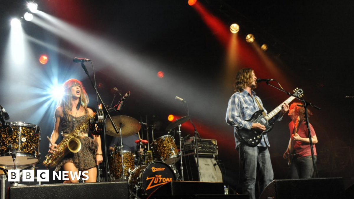 Zutons say US tour scuppered by work visa delays - BBC News