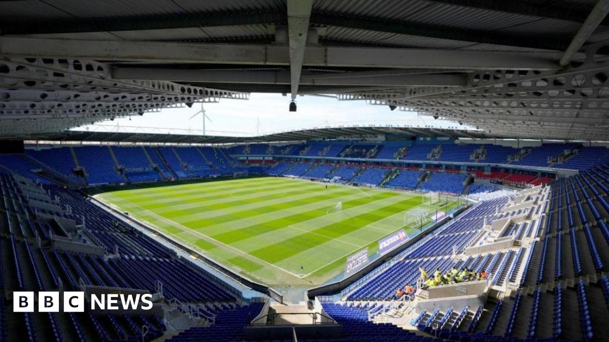 Police dispersal order ahead of Reading v Cardiff League One match ...