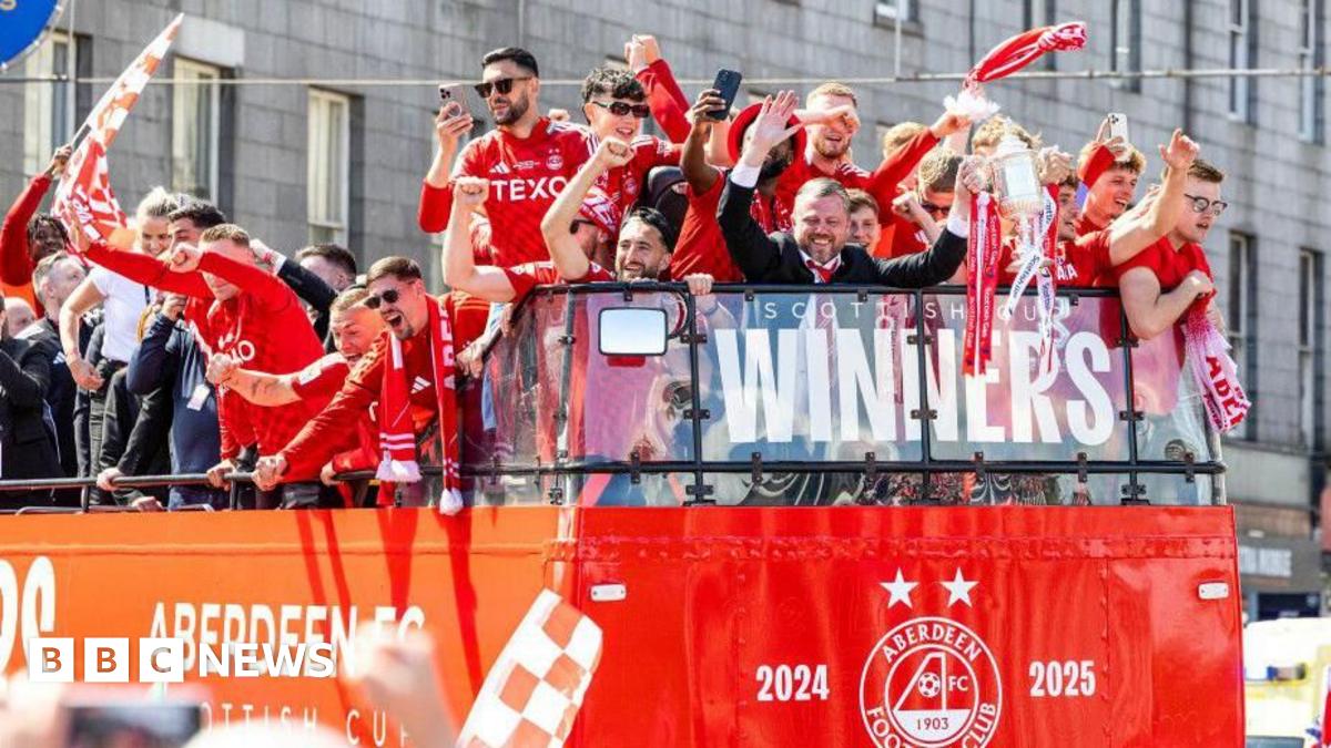 Aberdeen fans ready to celebrate with Scottish Cup parade - BBC News