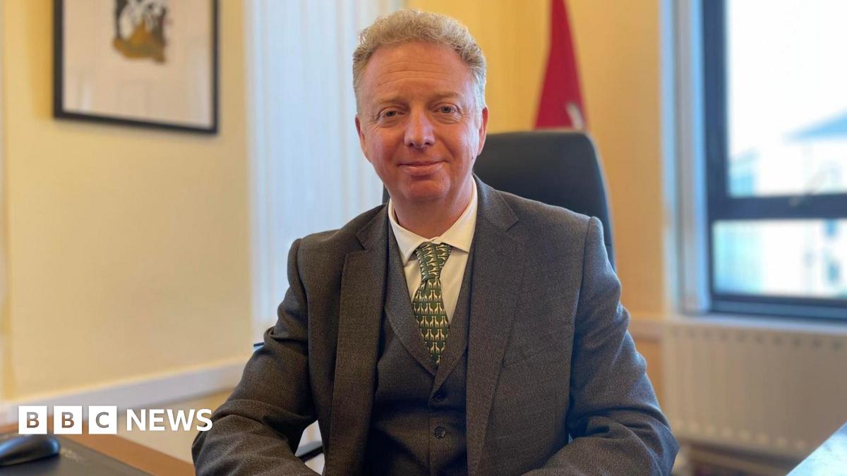Committee questions government headcount in wake of budget measures ...