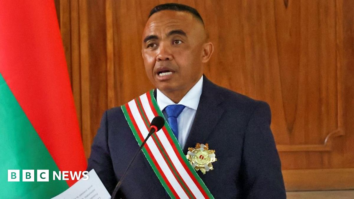 Madagascar military leader Colonel Michael Randrianirina sworn in as ...