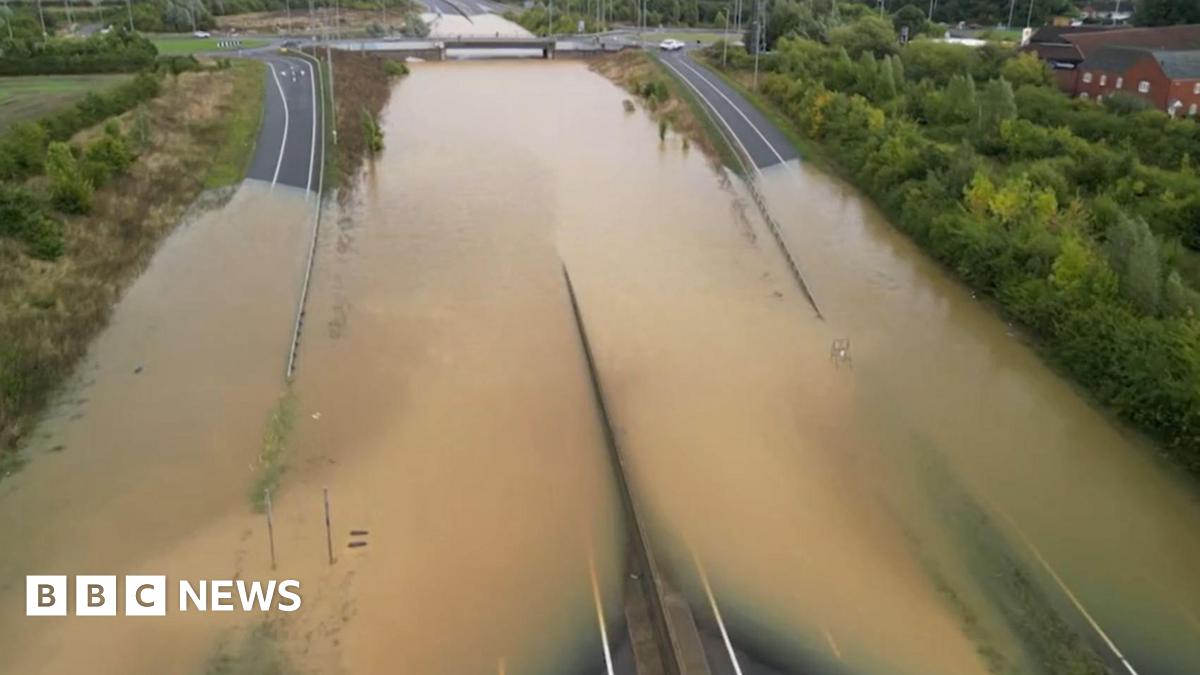 Closures planned to move pump after A421 flooding in Bedfordshire - BBC ...