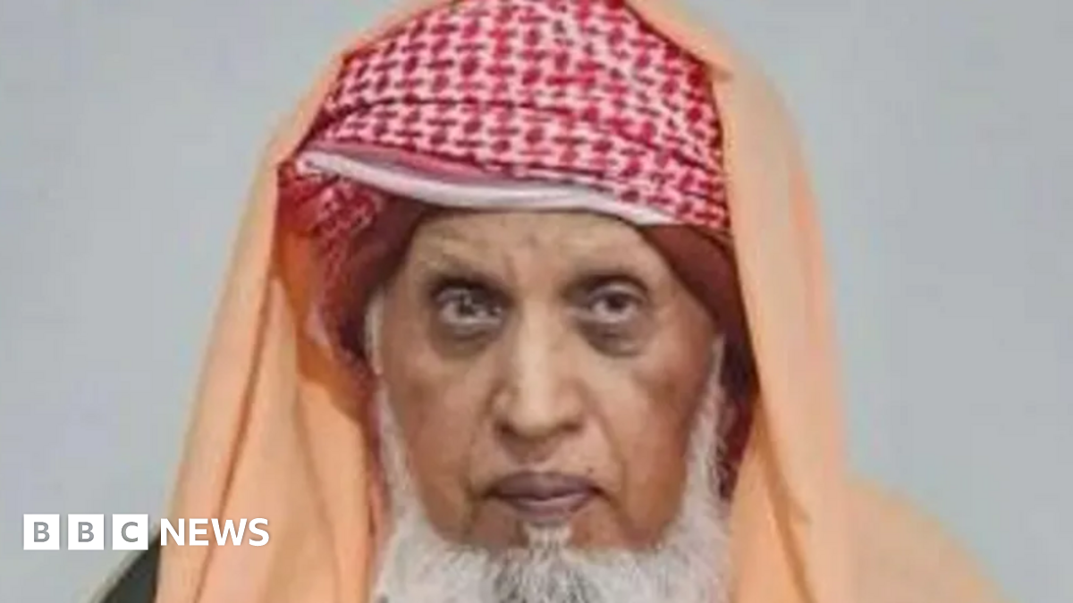 Pir Sahib: Bradford remembers Muslim 'figurehead' - BBC News