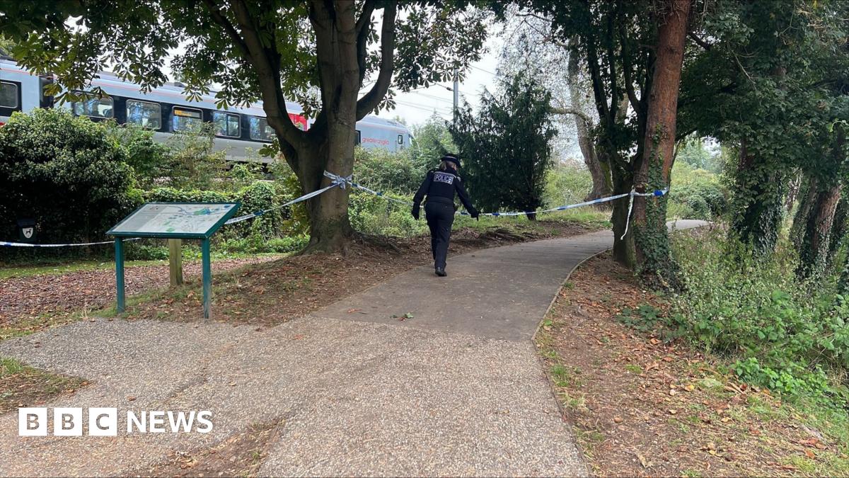 Needham Lake closed off as police search for missing person - BBC News