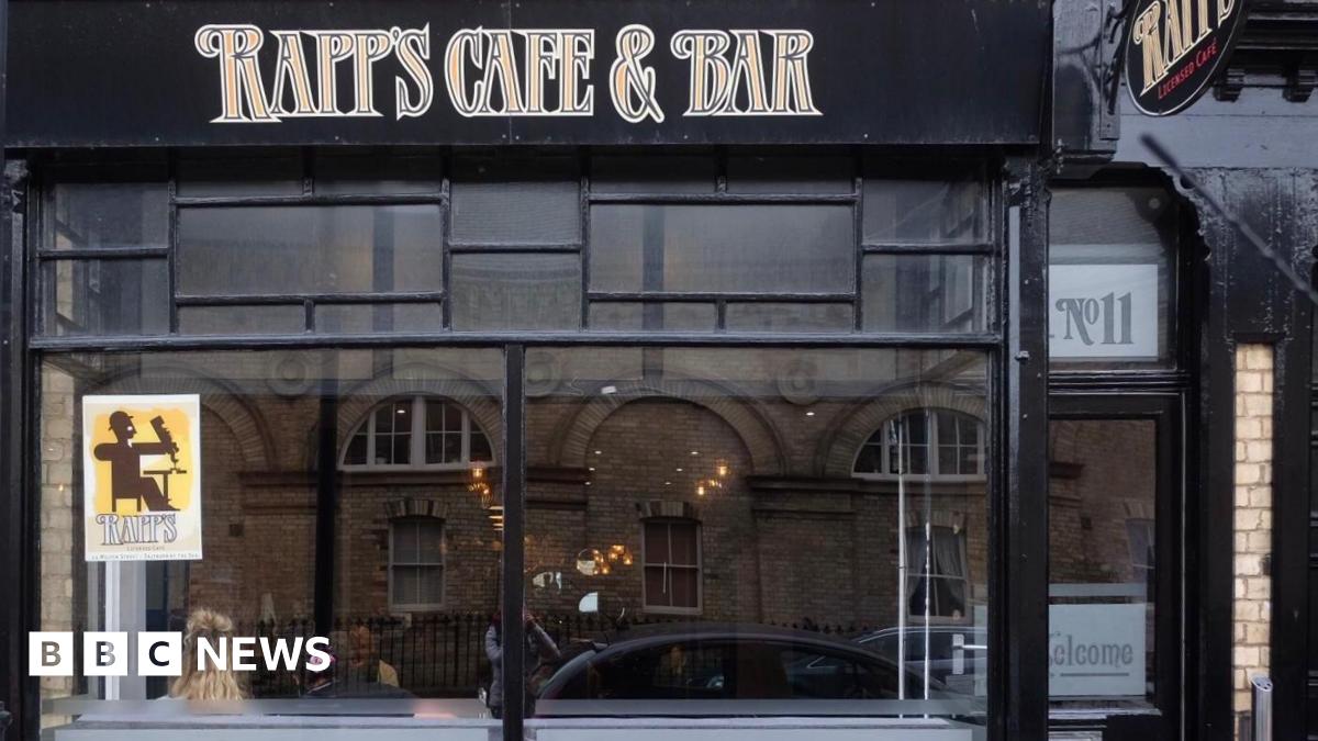 Saltburn brasserie Rapp's had out-of-date food, inspectors find - BBC News