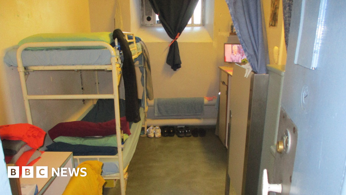 Durham prison working situation unacceptable, staff say - BBC News