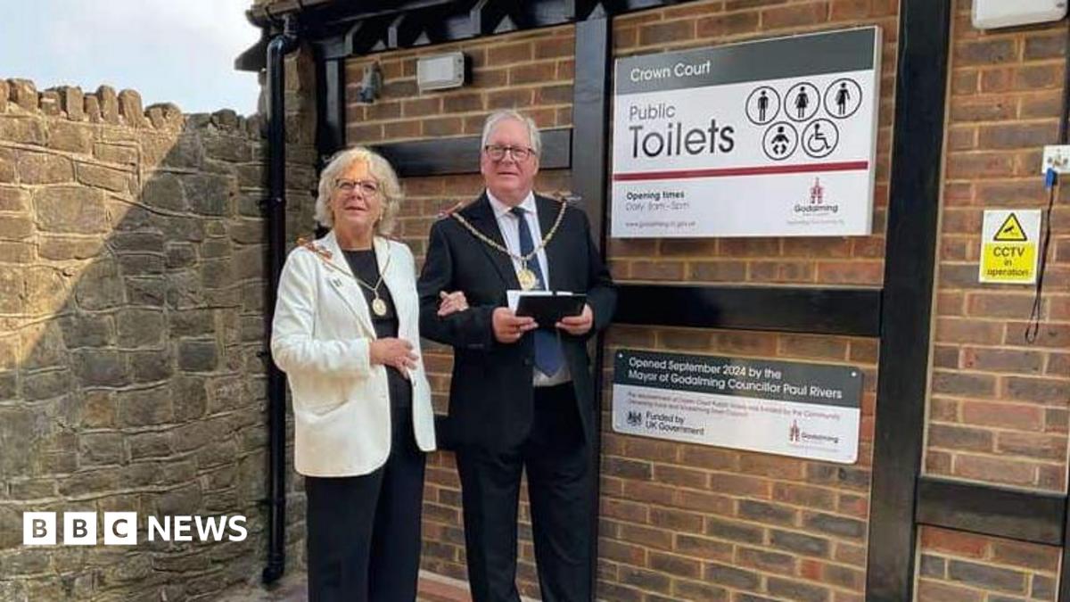 Godalming public toilets win National Loo of the Year award - BBC News