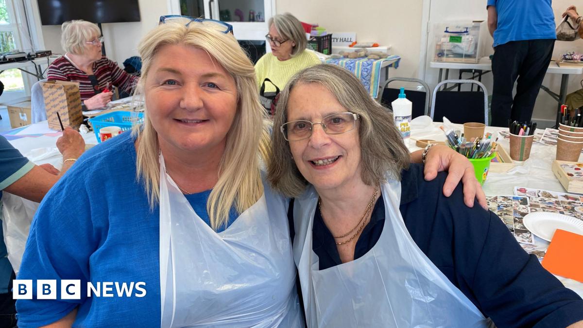 The Wolverhampton social group that transforms lives in the city - BBC News