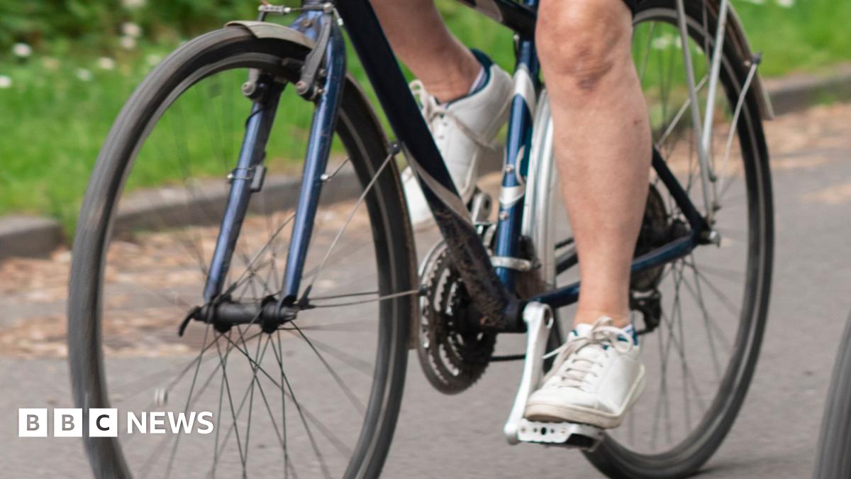 Cyclist in his 80s hit by BMW on A41 in Hertfordshire - BBC News