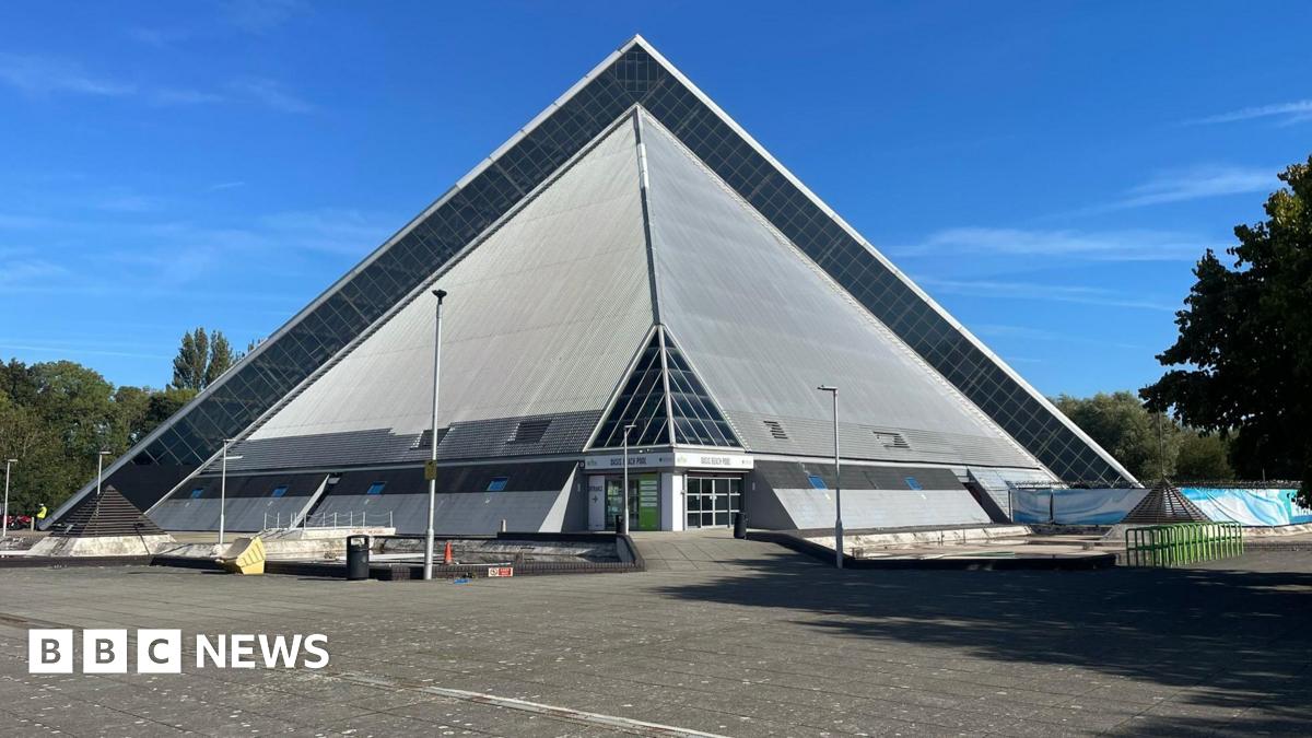 Council puts pyramid-shaped Bedford beach pool up for sale - BBC News