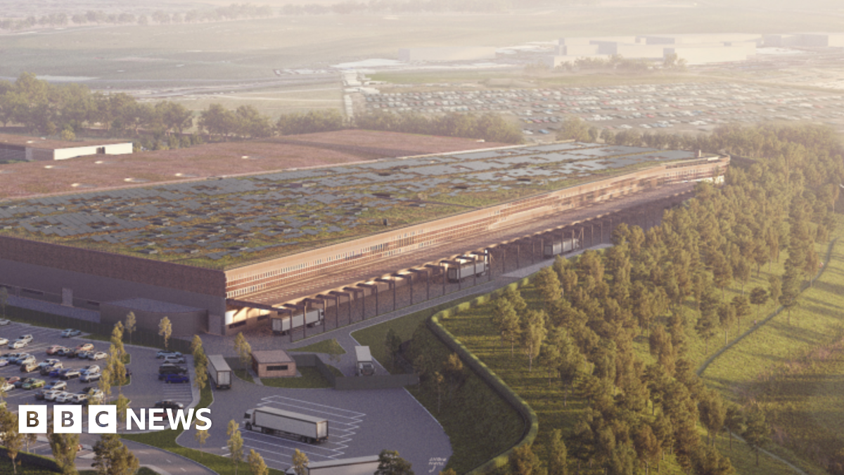 Goodwood: Rolls-Royce given permission for expansion plans - BBC News