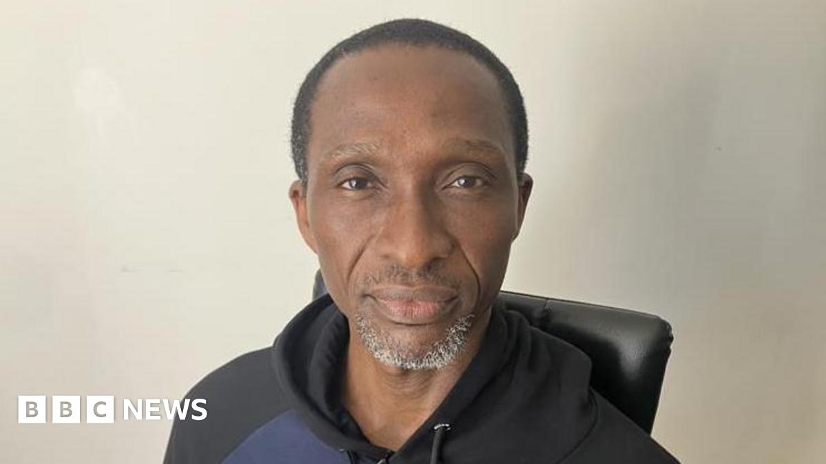 HMP Swaleside prison officer racially abused by colleagues - BBC News