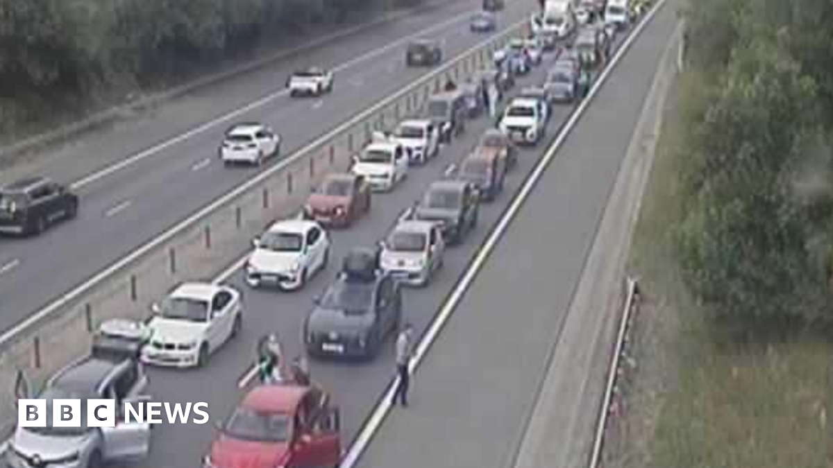 M11 reopened near Stansted Airport after vehicle fire - BBC News