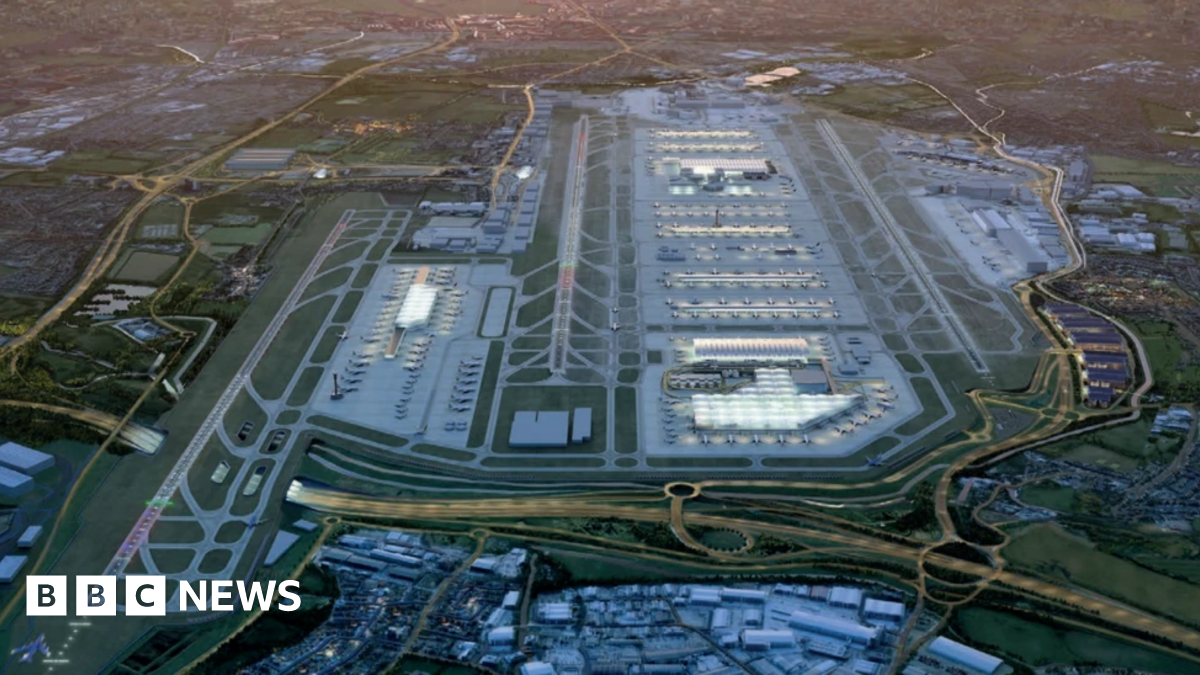 Heathrow Airport expansion 'essential' after busiest May - BBC News