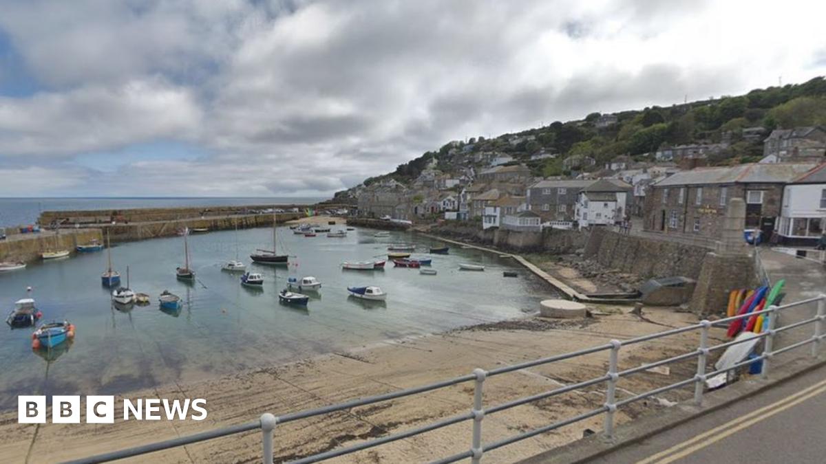 Cornwall second homes council tax rates to double - BBC News
