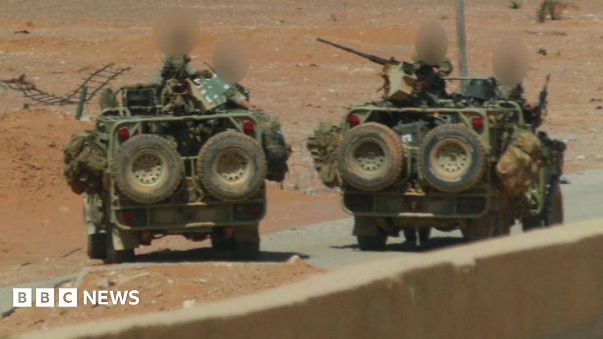 UK special forces pictured on the ground in Syria - BBC News