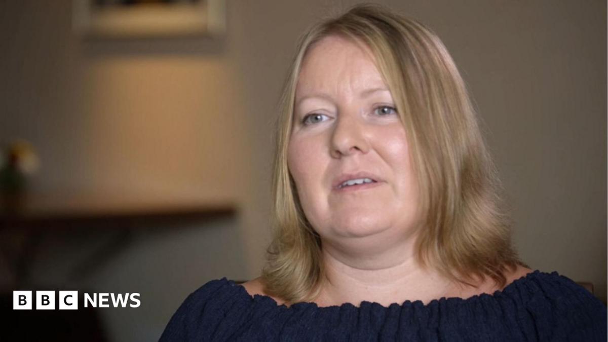 Scrap 'old-boy network' of police watchdog - Iain Packer victim - BBC News