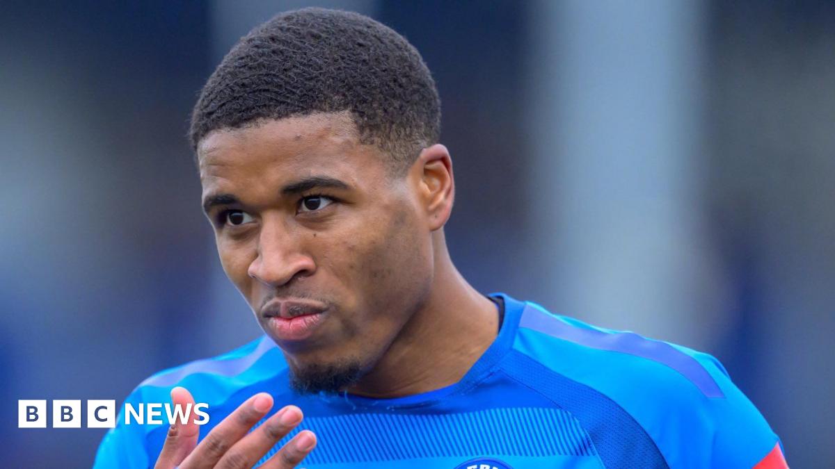 Love Island beckons for Montel McKenzie after football injury - BBC News