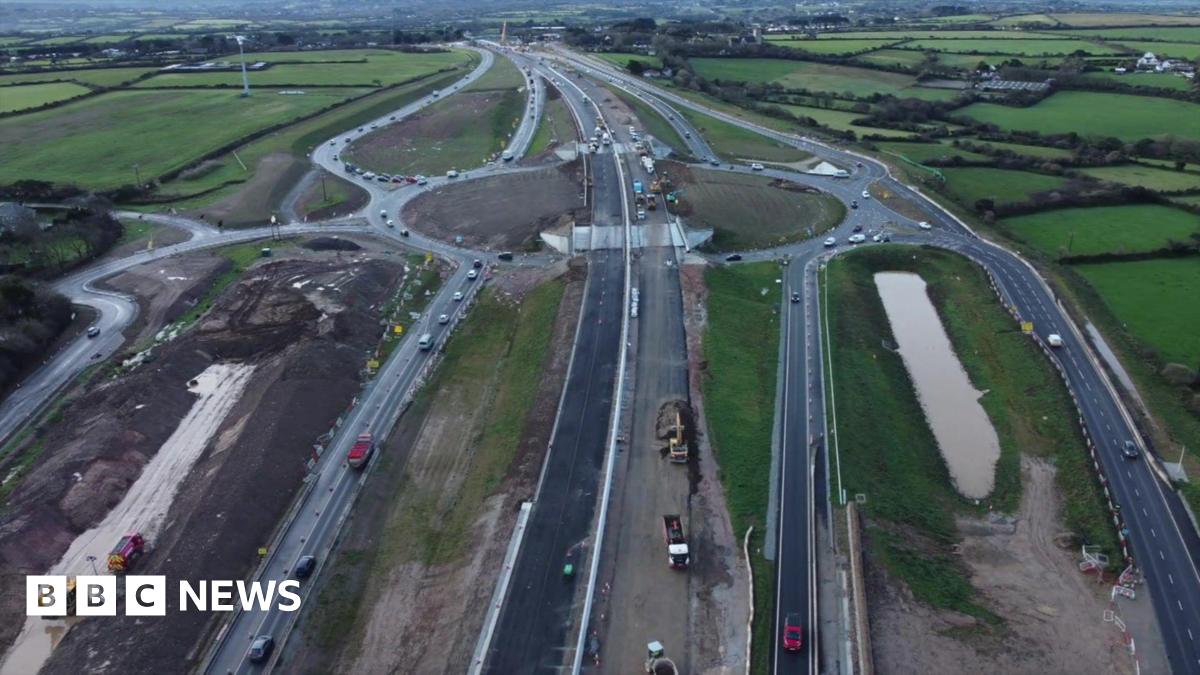 Cornwall A30 closure will allow flyover to partially open - BBC News