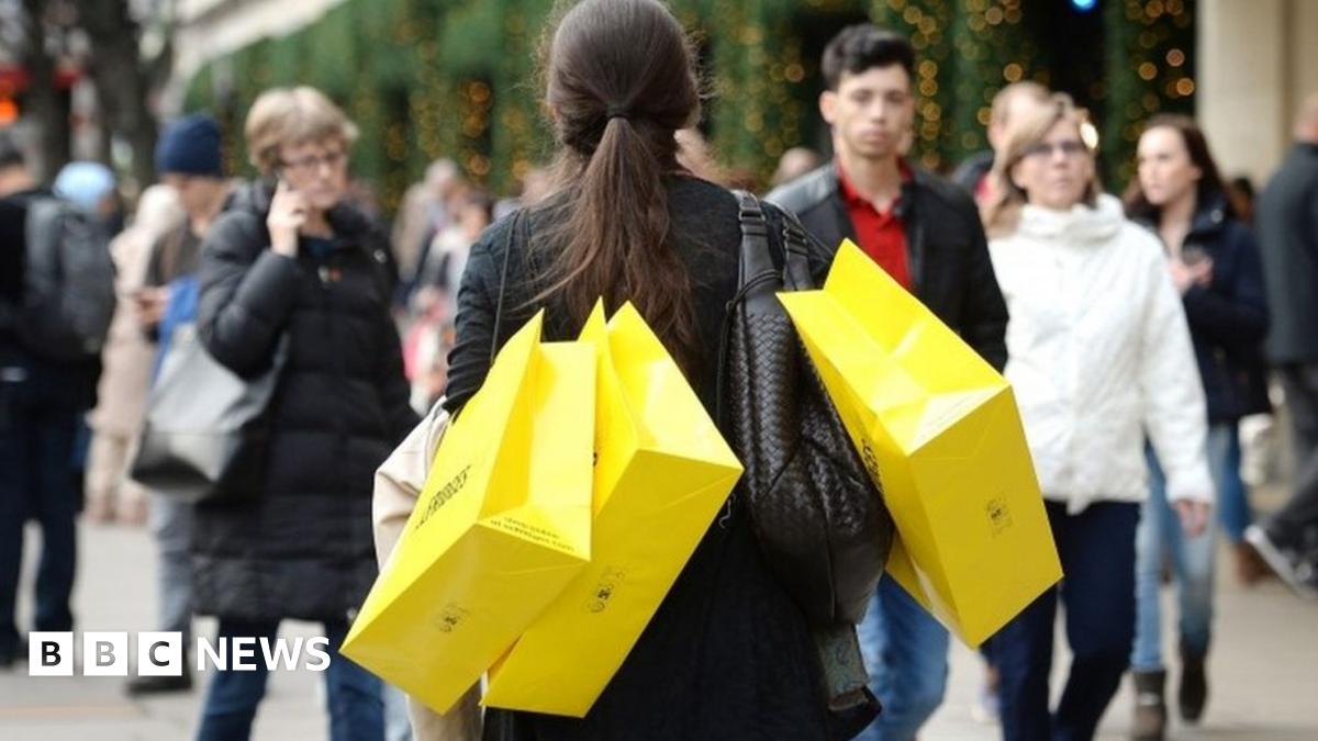 Sunday trading defeat for government as MPs reject changes - BBC News