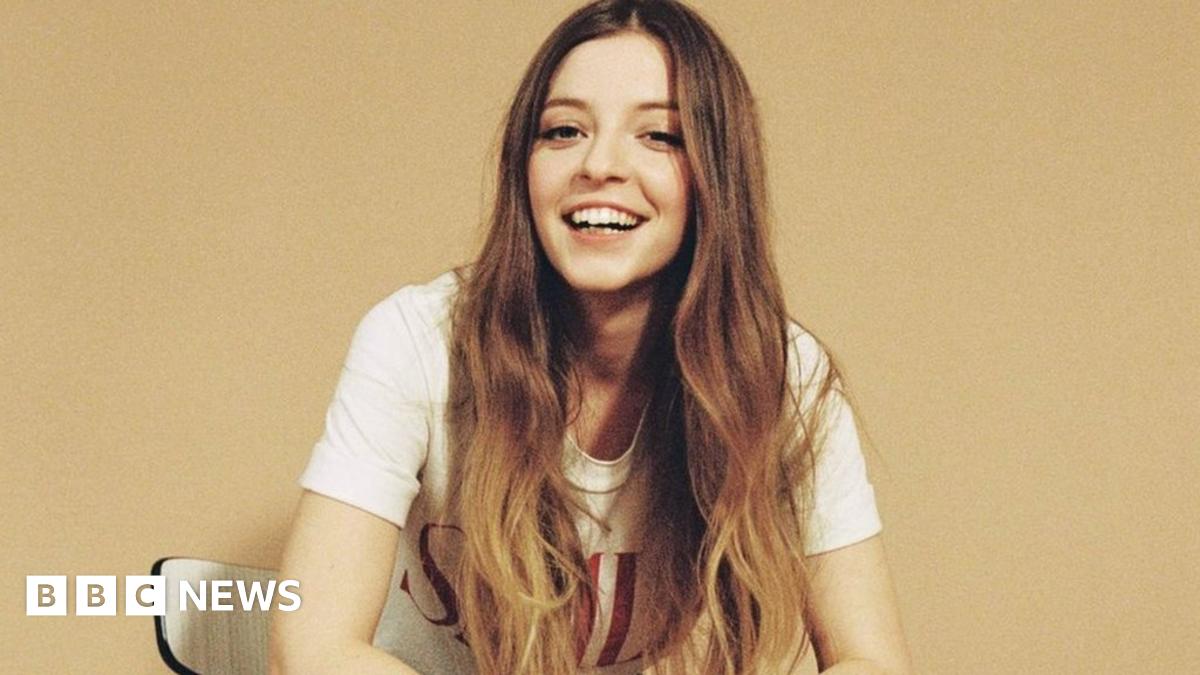 How Jade Bird went from 'brutal' open mic gigs to the Brit School and ...