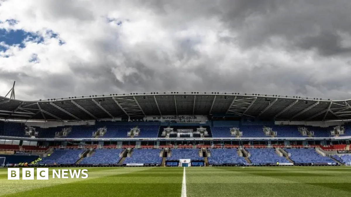 Reading MPs discuss independent football regulator in parliament - BBC News