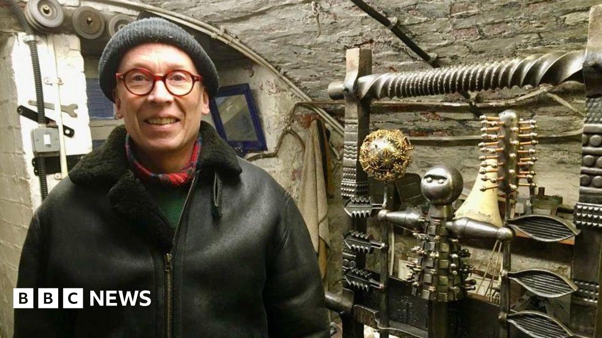 Sam Sherborne's award-winning art forged from health scare - BBC News