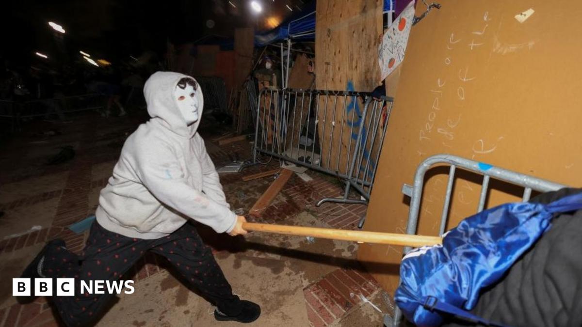 UCLA clashes: Police criticised for 'delayed' response to violence ...