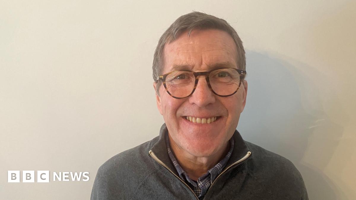 Stockport Council leader Mark Hunter announces decision to stand down ...