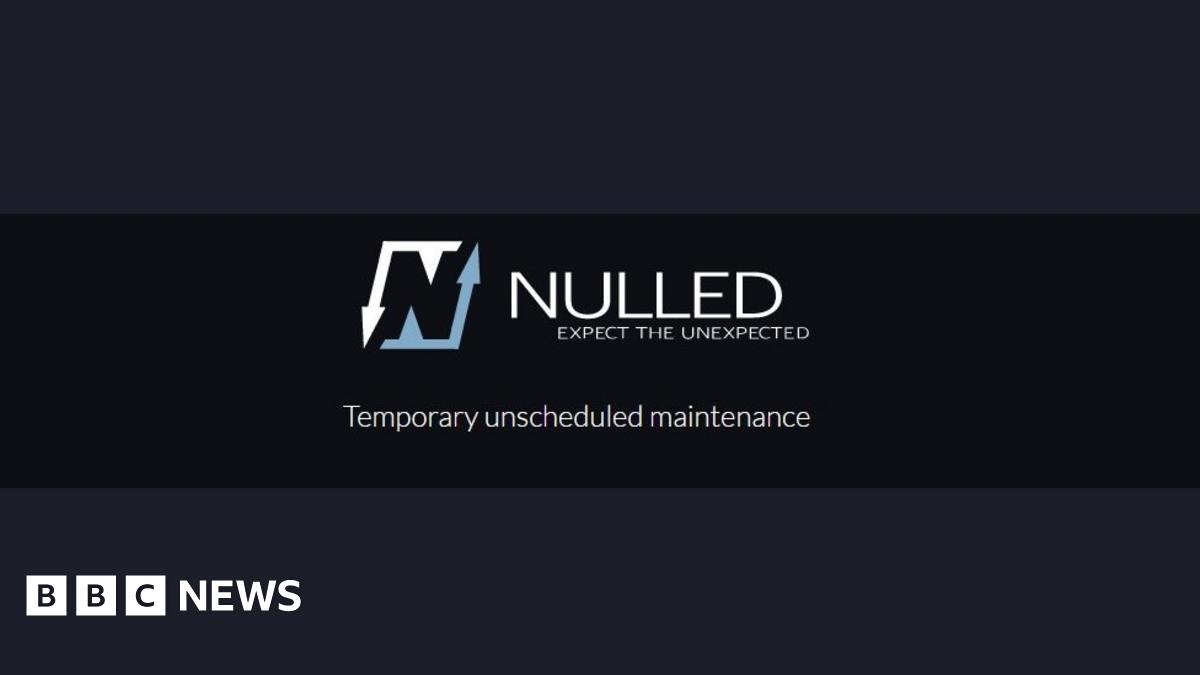 Hackers' website breached by hacker - BBC News