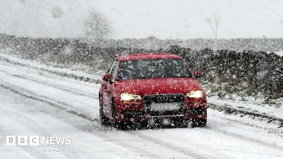 UK snow: Ice could add to travel disruption as temperatures drop - BBC News