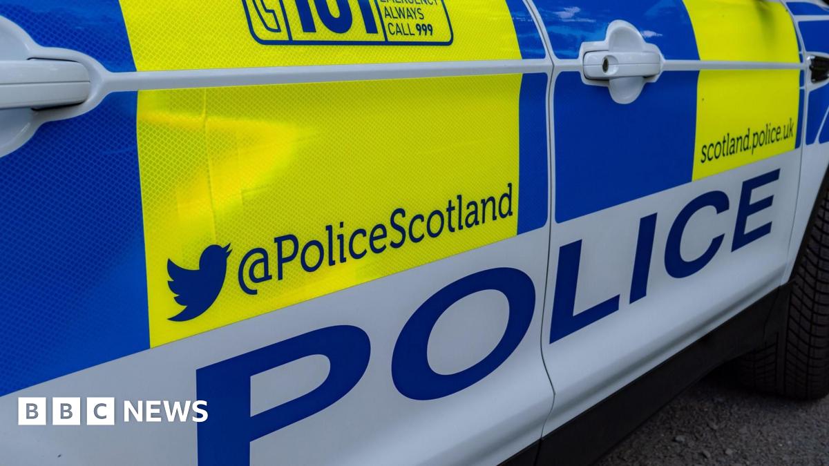 Teenager charged over Stonehaven street stabbing - BBC News