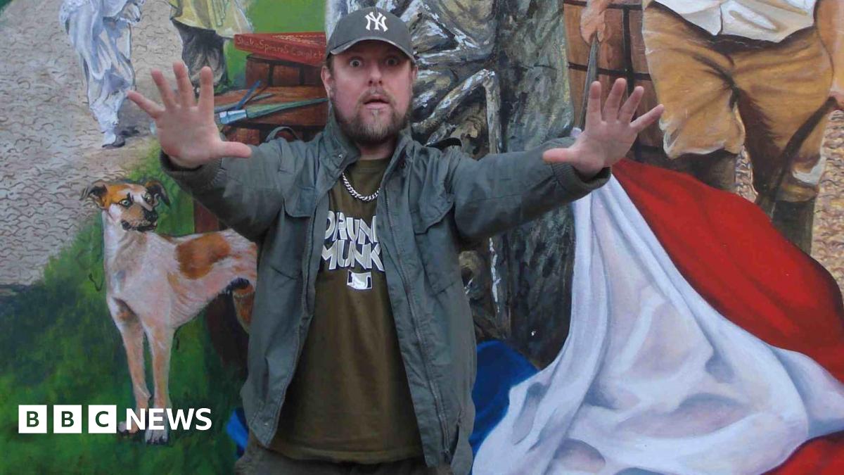 Goldie Lookin Chain member says success 'defies analysis' - BBC News