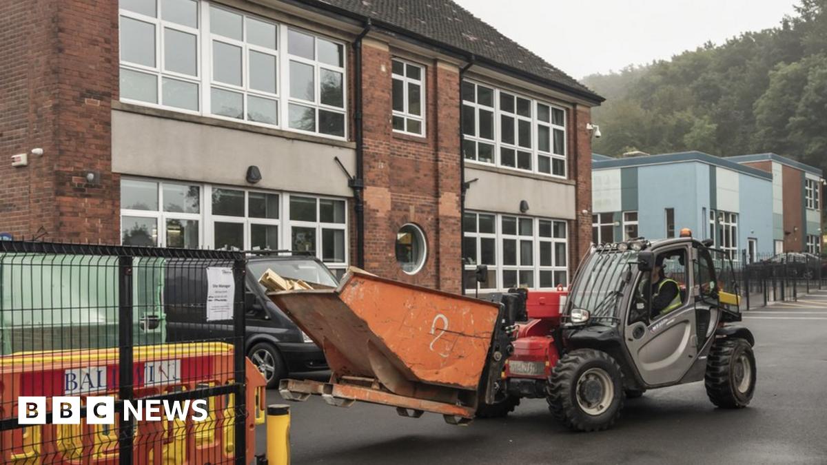School concrete crisis: Your questions answered - BBC News