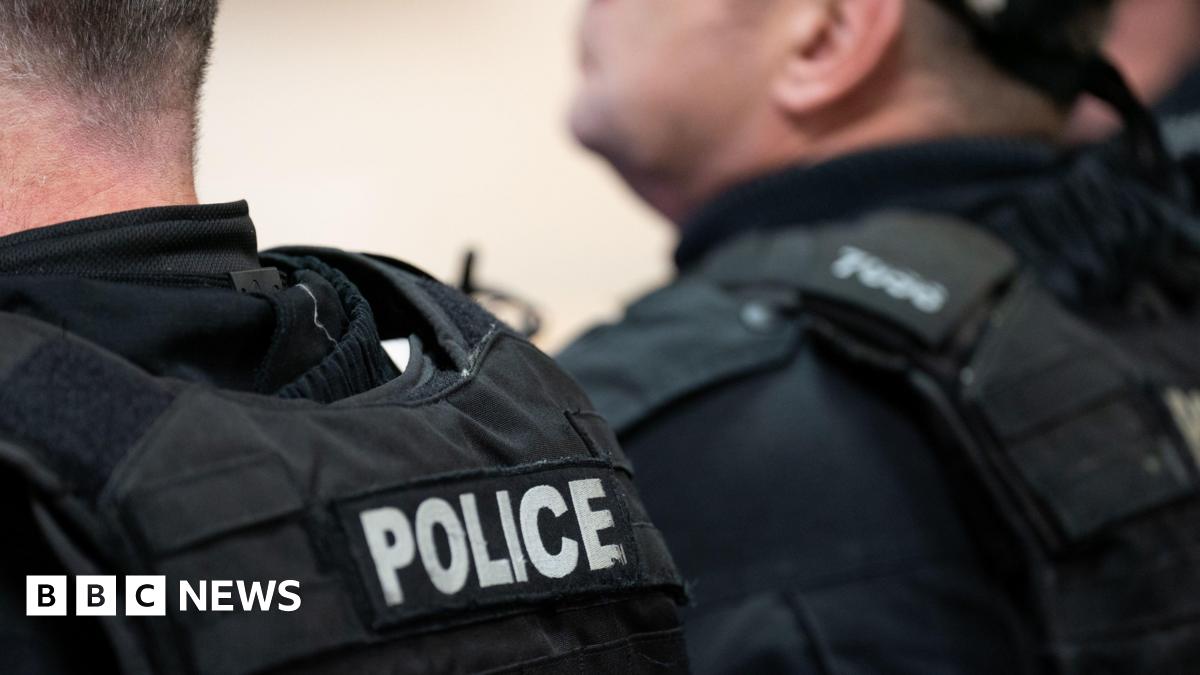 Four arrests in raid on Greater Manchester's 'most harmful gang' - BBC News