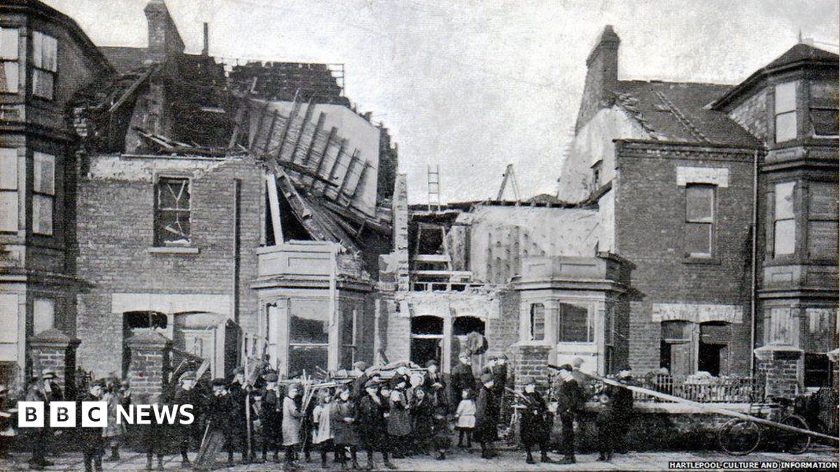 Remembering victims of Hartlepool bombardment - BBC News