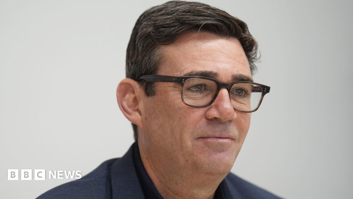 Mayor Andy Burnham supports Strangeways closure and move - BBC News