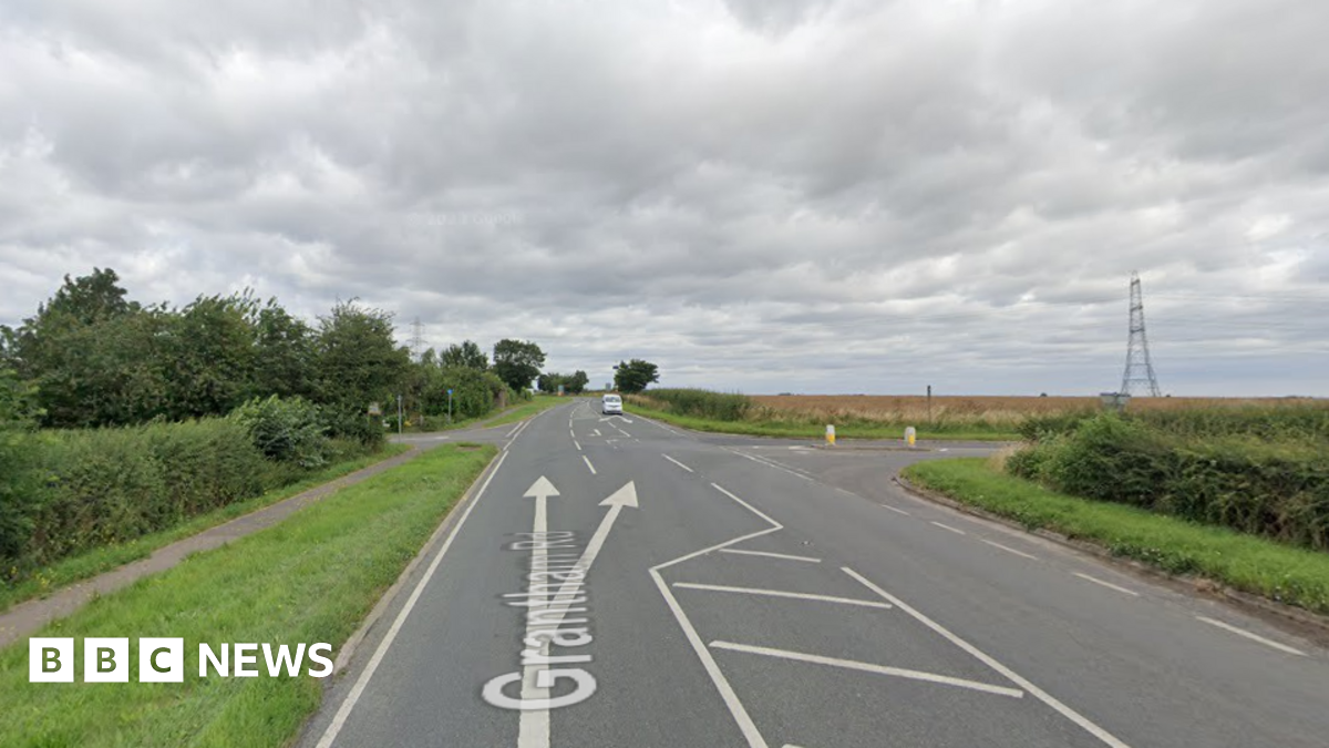 Appeal to trace witness to fatal Boothby Graffoe crash - BBC News